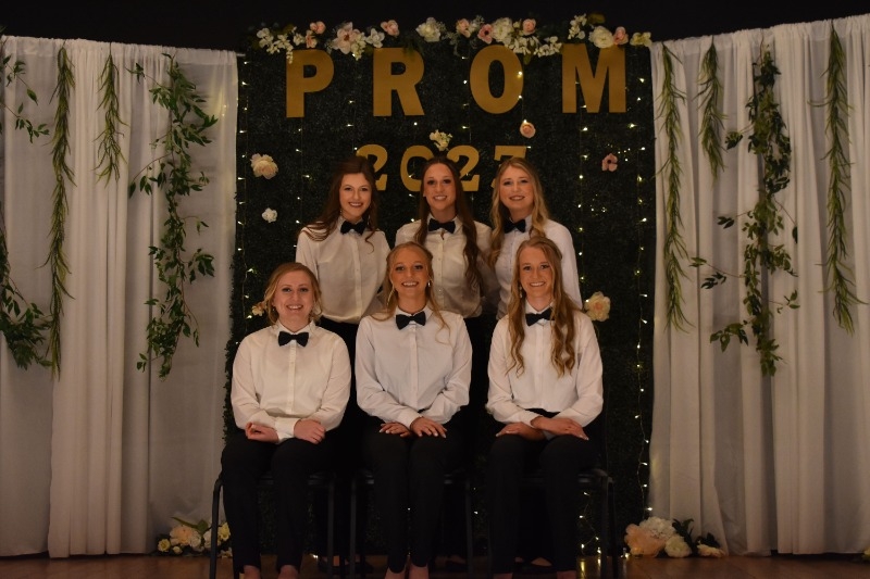 Leigh Community Schools - Prom 2023: “Garden of Glamour”
